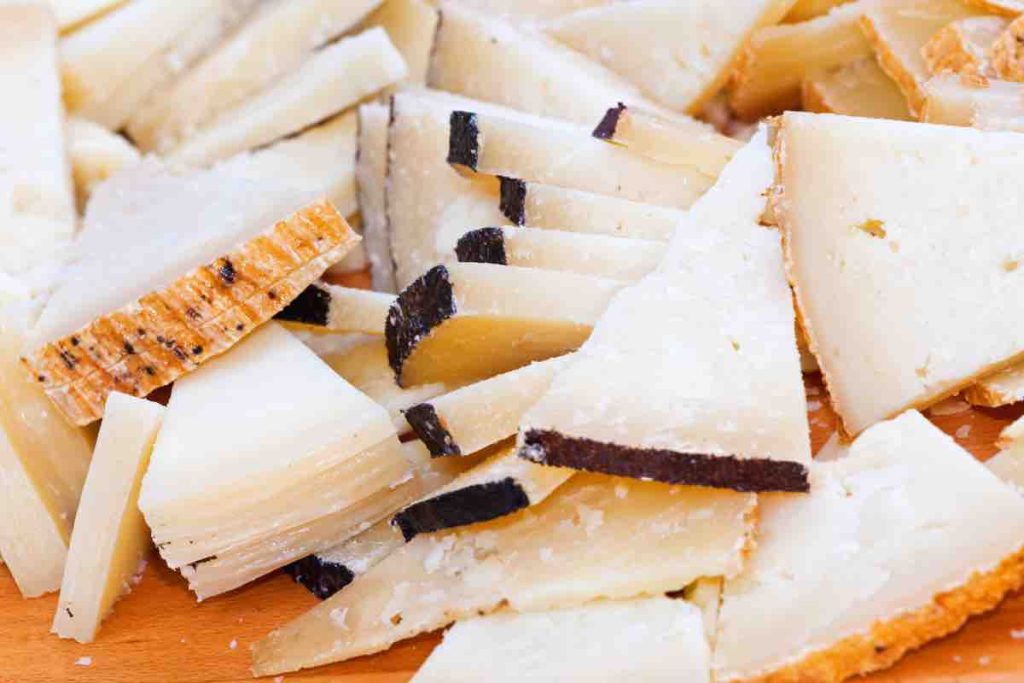 Formaggi senza lattosio: la lista dei 25 Dop che puoi mangiare anche se ...